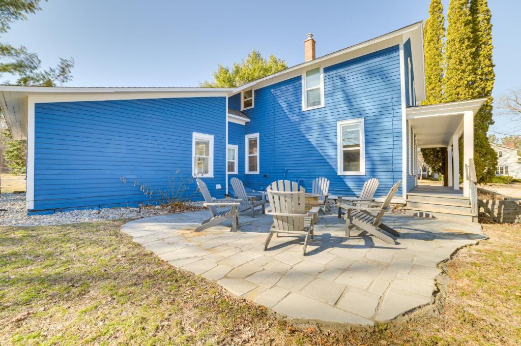 Suttons Bay Home In Town - 2 Blocks to Beach!, Suttons Bay (updated ...