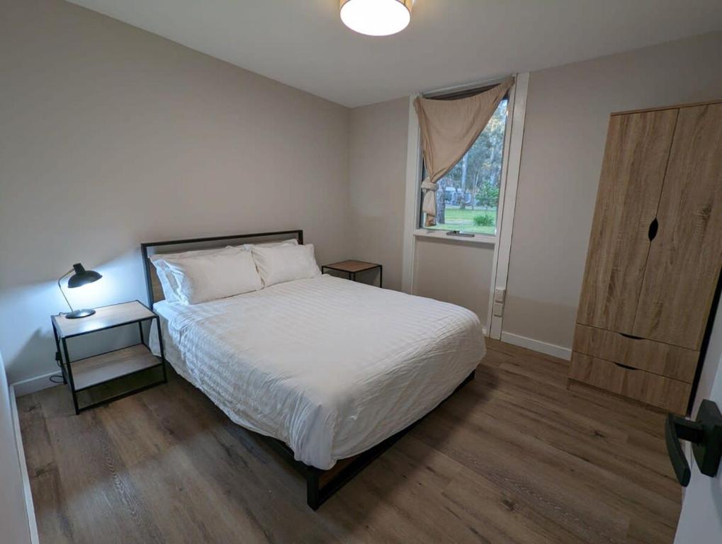 The Peaks 2, Dadswells Bridge (updated prices 2025)