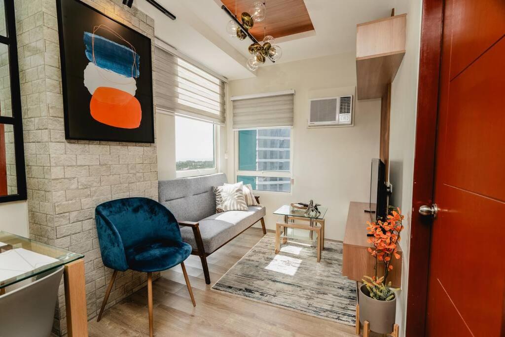 Idahu PH Surrey Modern Condo Mesavirre Bacolod, Bacolod (updated prices ...