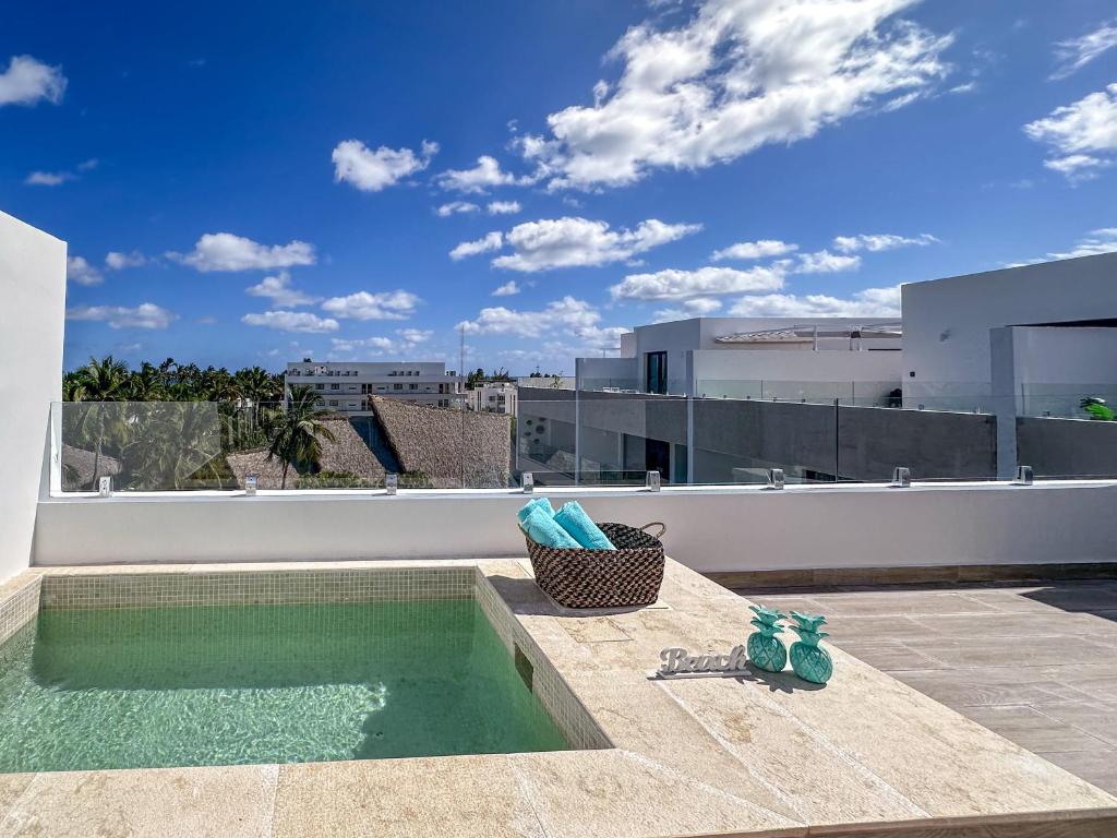 Fantastic new Penthouse w Rooftop Picuzzi, Punta Cana (tarifs ...