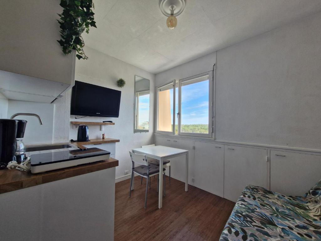 Studio - Marina 4 - 17 allée des Pinons - 5-1, Saint-Jean-de-Monts ...