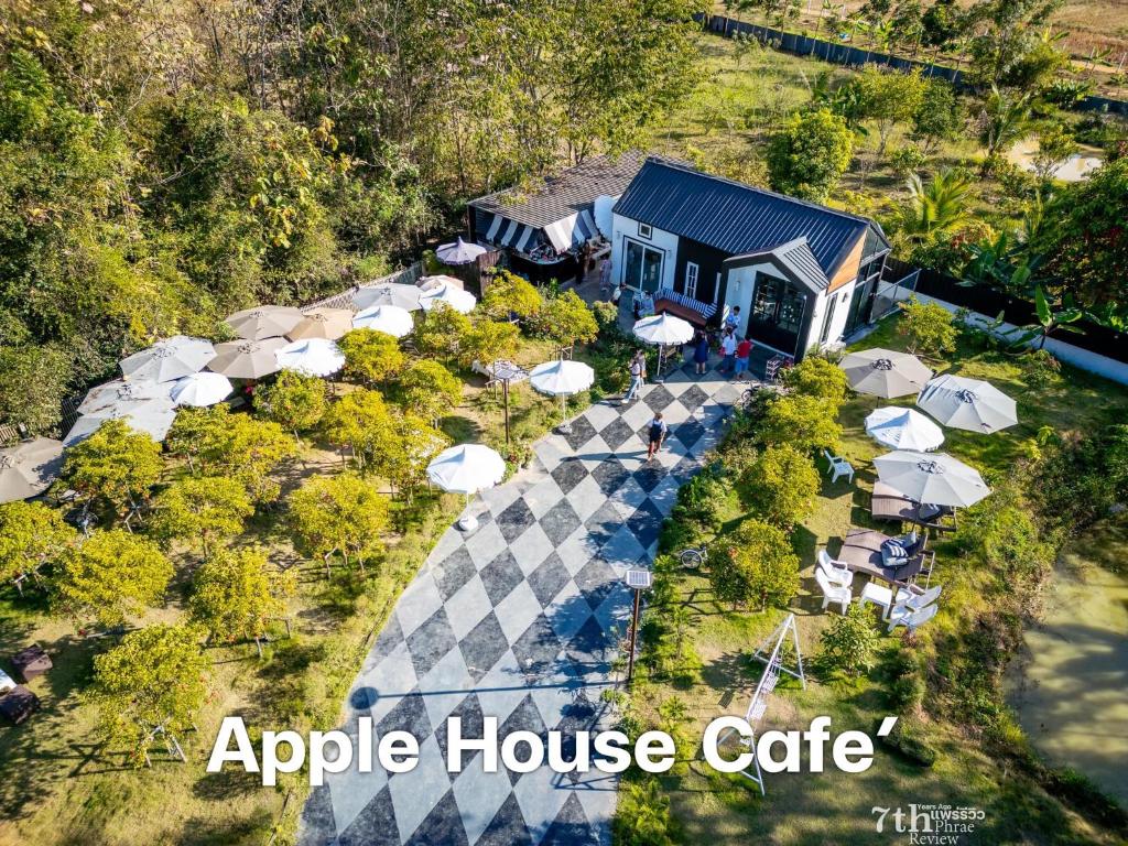 Apple house cafe, Ban Rong Fong (updated prices 2026)