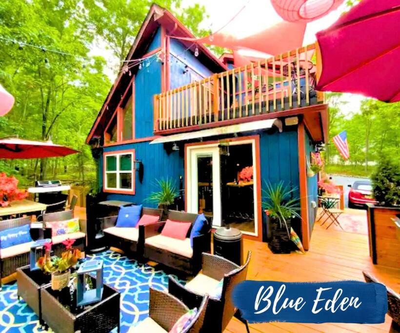 Blue Eden: Chic, Tranquil, Picturesque w/ Hot Tub and Fire Pit, East ...