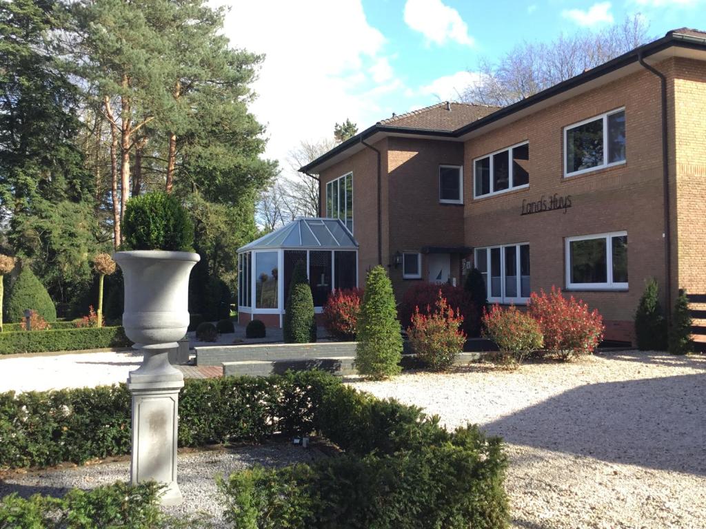 Ferienwohnung Lands Huys - Dersum