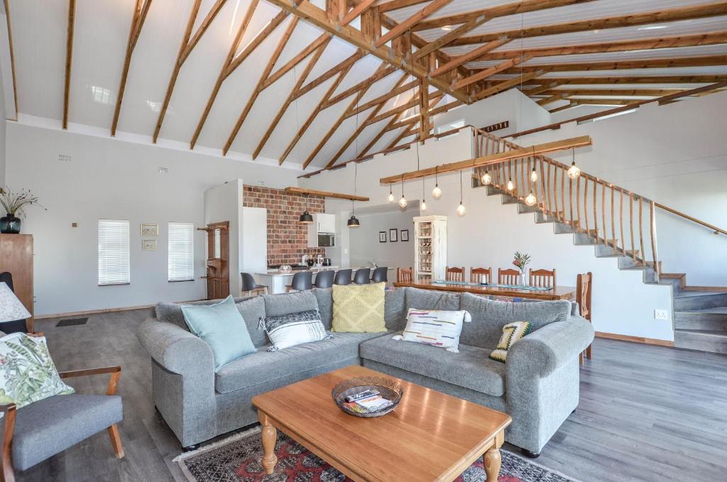 The Neighbours - Kleinmond, Kleinmond (updated prices 2026)