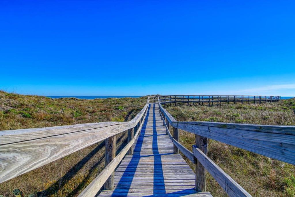 Seabatical, Mustang Beach (updated prices 2025)