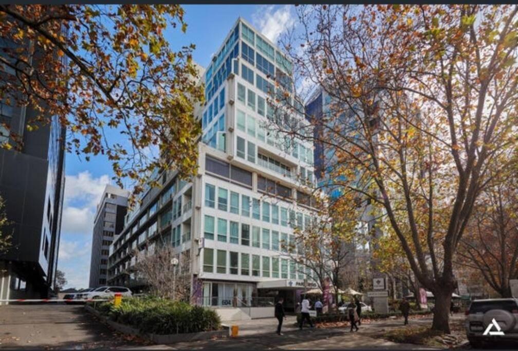 Big apt by beach, city, lake- affordable, 4 beds, Melburnas ...