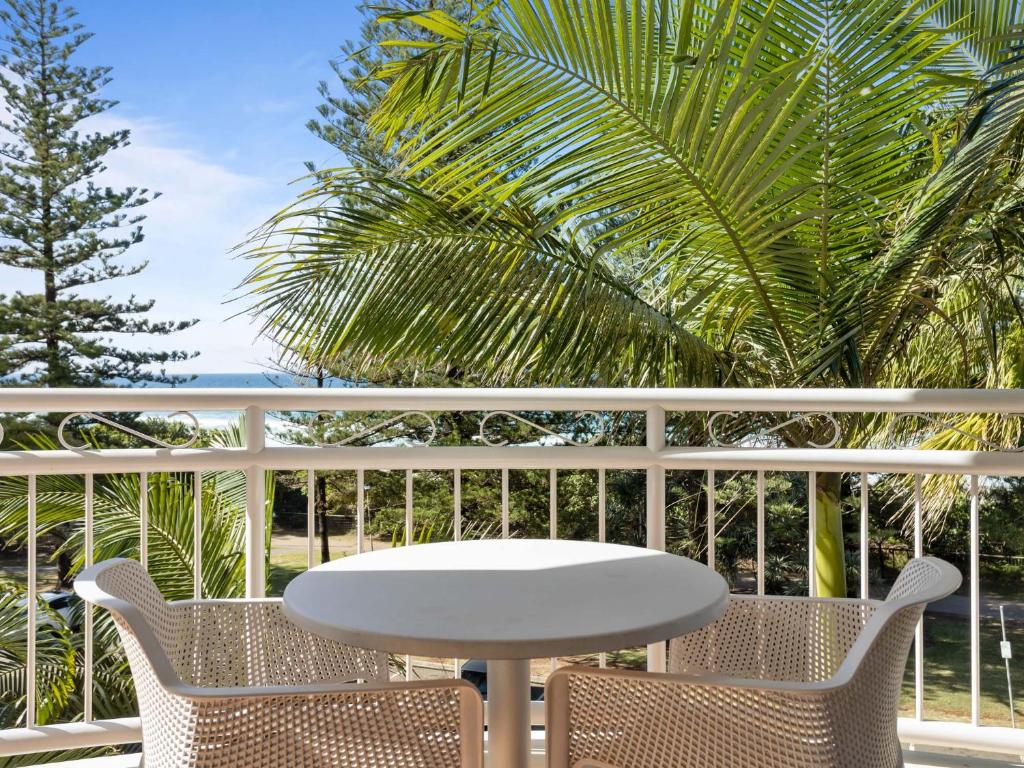 ULTIQA Burleigh Mediterranean Resort, Gold Coast (updated prices 2025)