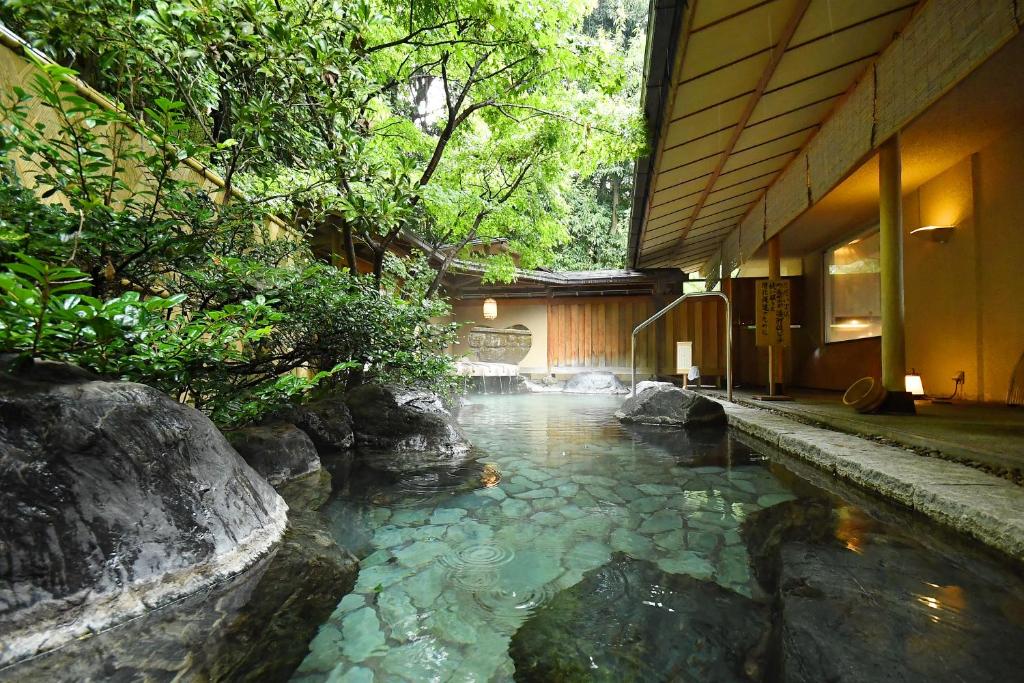 Seizan Yamato, Ito (updated prices 2025)