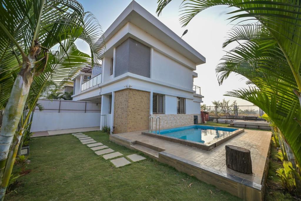 Daisy mountain view with private swimming pool 3BHK villa, Malavli ...