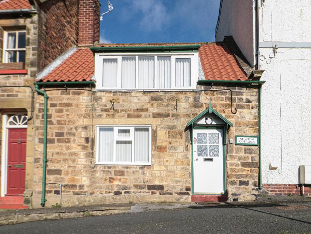 Newton Cottage, Whitby (updated prices 2025)