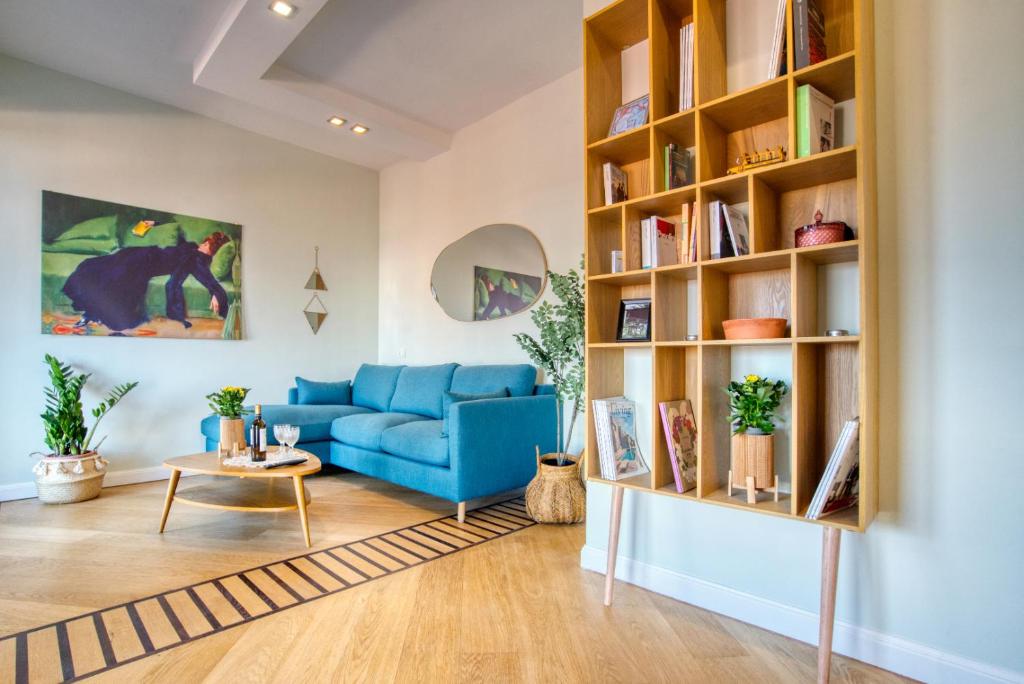 Spacious penthouse with panoramic terrace - 20 minutes from San Siro ...