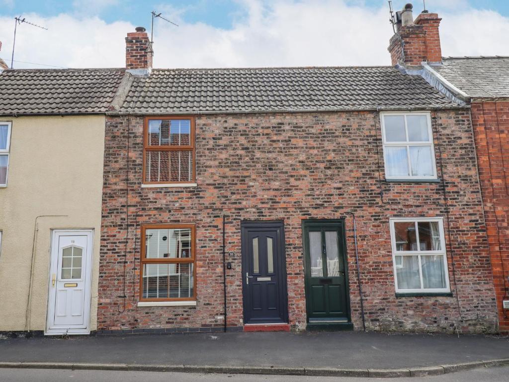 The Cottage 16 Northside, Patrington (updated prices 2025)