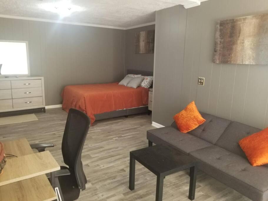 The Word's Triple-E ABNB, Nashville (updated prices 2024)