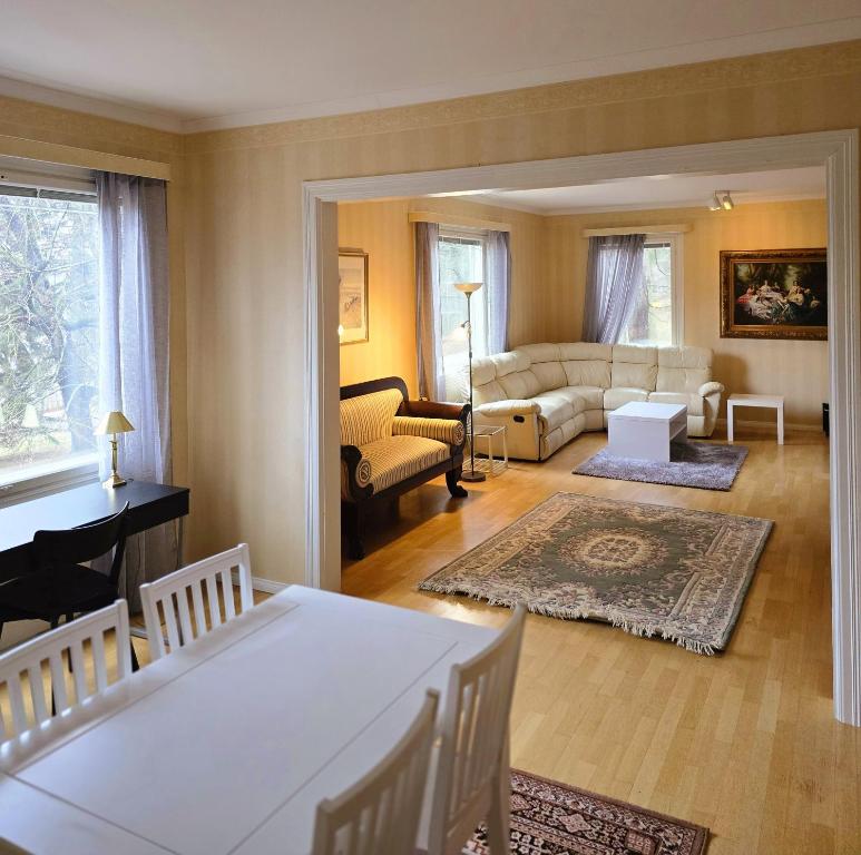 Rauma Room's House 9 200m2, Rauma – Updated 2024 Prices