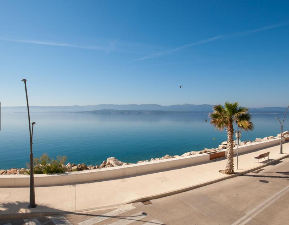 Apartment Riva Mare with Sea View in the center, Bol (tarifs actualisés ...
