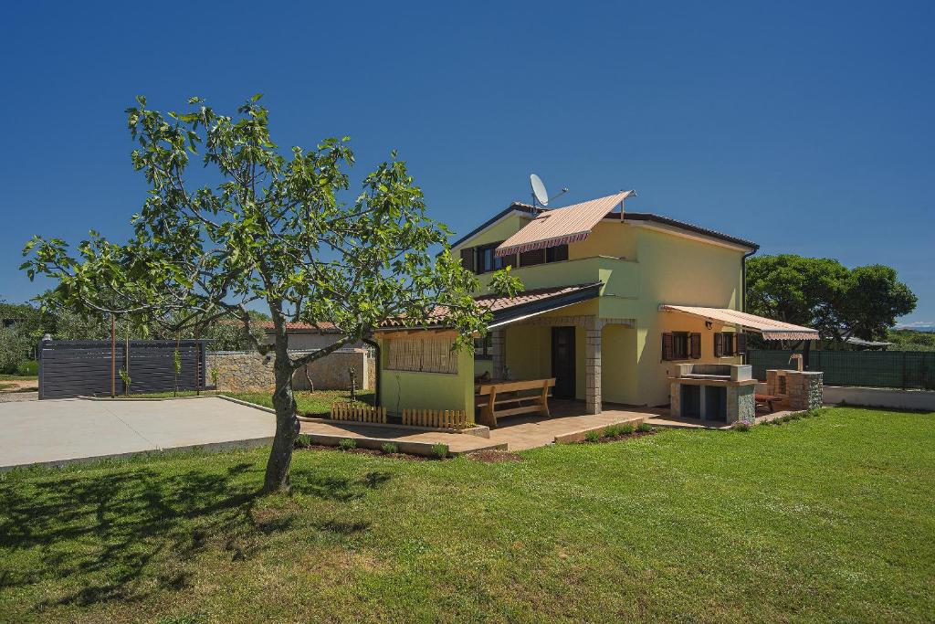 Family friendly house with a parking space Pula - 22738, Pula (updated ...