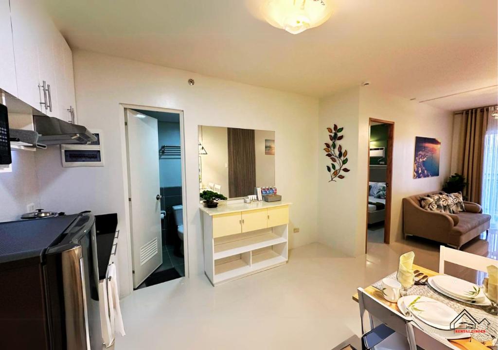 Palawan Staycation with Balcony near Airport - B1 5Pearl, Puerto ...