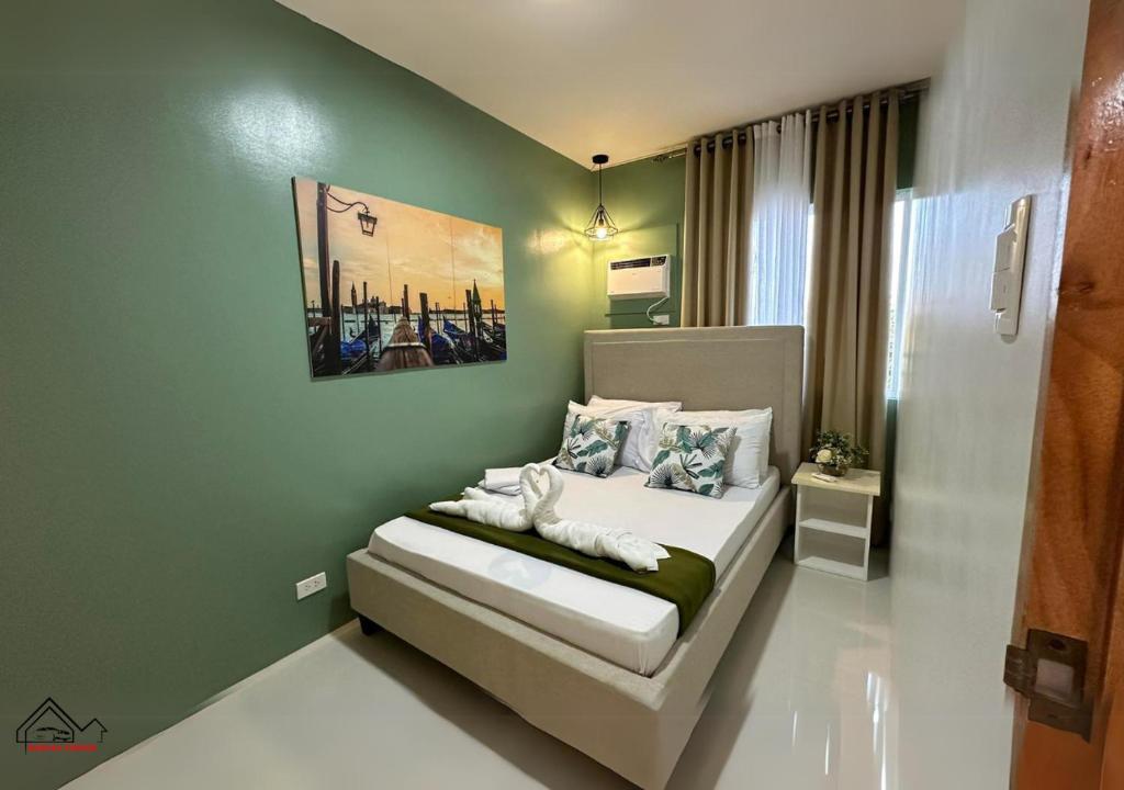 Palawan Staycation with Balcony near Airport - B1 5Pearl, Puerto ...