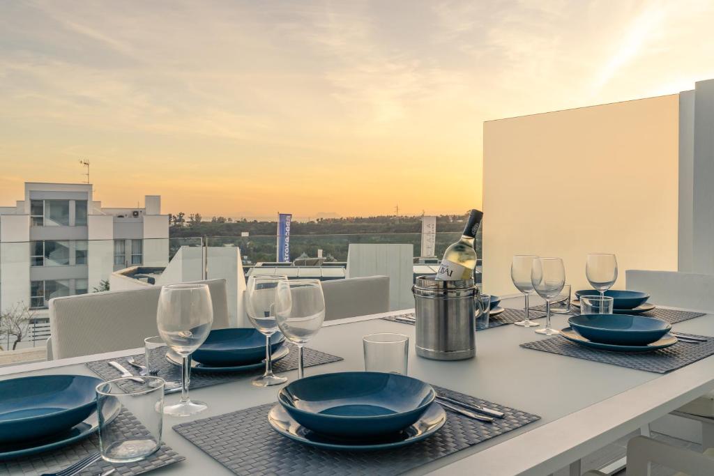 Le Mirage lll Amazing Views, Estepona (updated prices 2025)