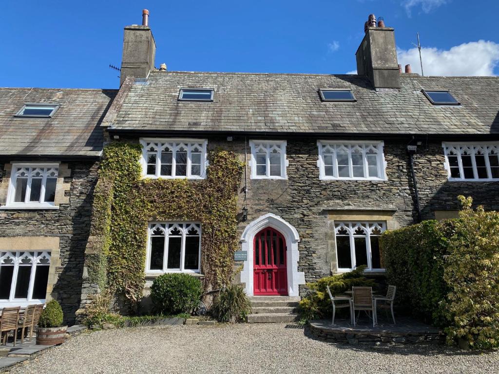 Boston House, Windermere (updated prices 2026)