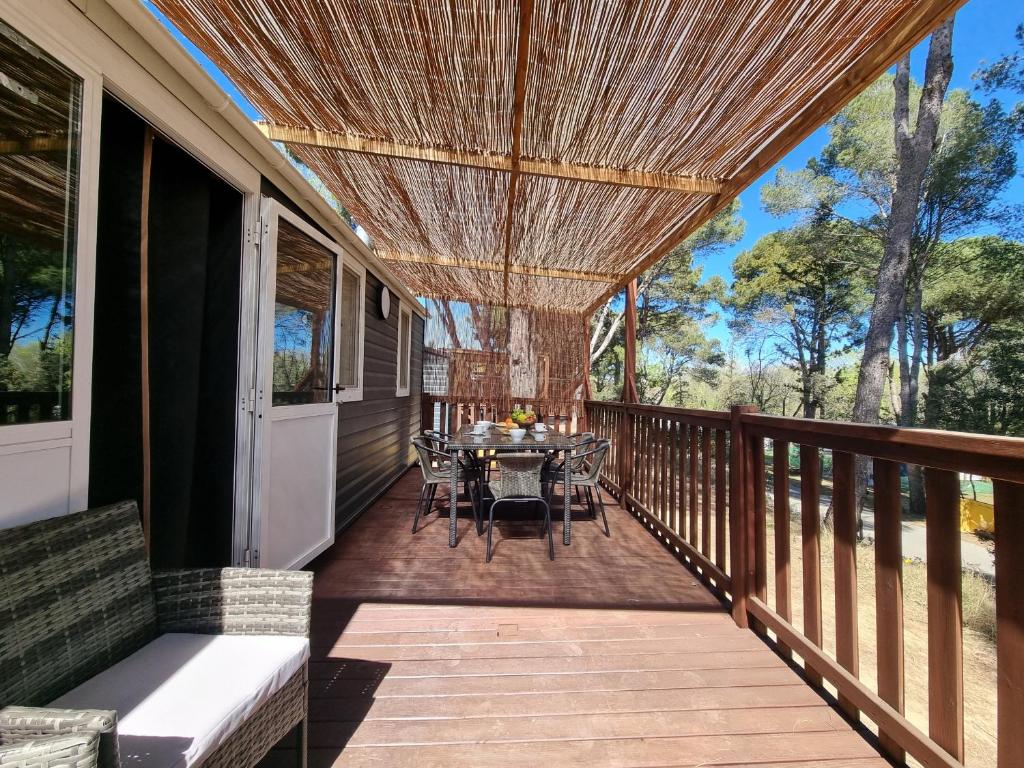 Nomad Infinity, L'Escala (updated prices 2026)