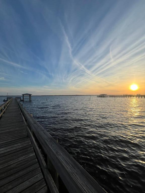 New Bayfront Property with Ocean Views, Boat Dock and Dogs Allowed ...