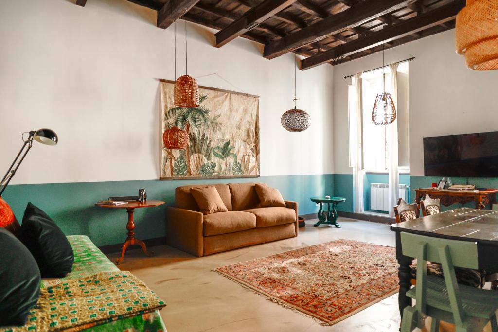 Charming apartment in Monti, steps to Colosseum, Rome (tarifs ...