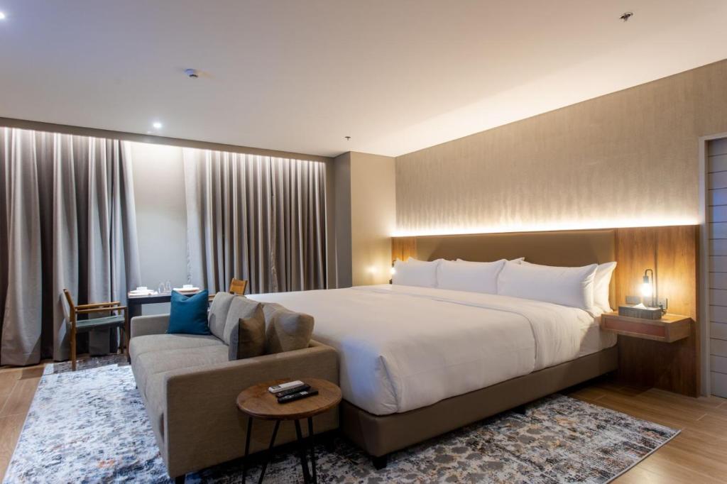Brittany Hotel Villar City, Cavite (updated prices 2025)