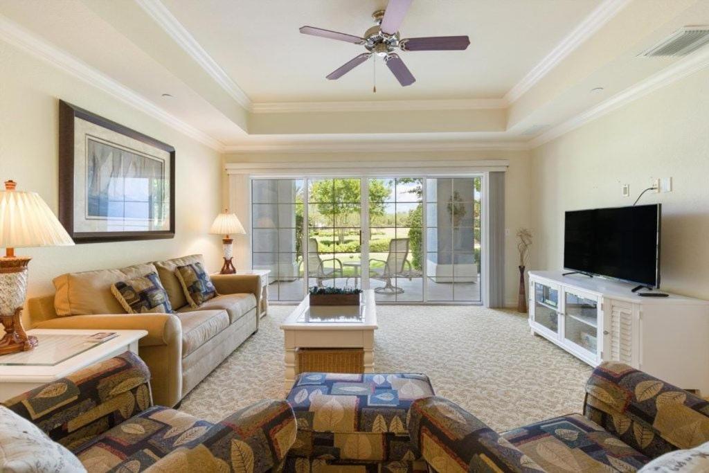 Last Minute Disney Getaway! Private Pool, Hot Tub & Games Room. Book ...