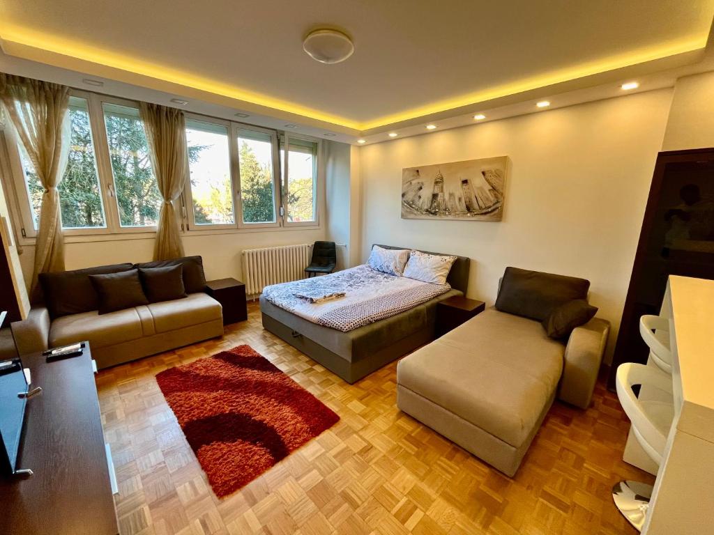 Fontana Studio, Belgrade (updated prices 2024)