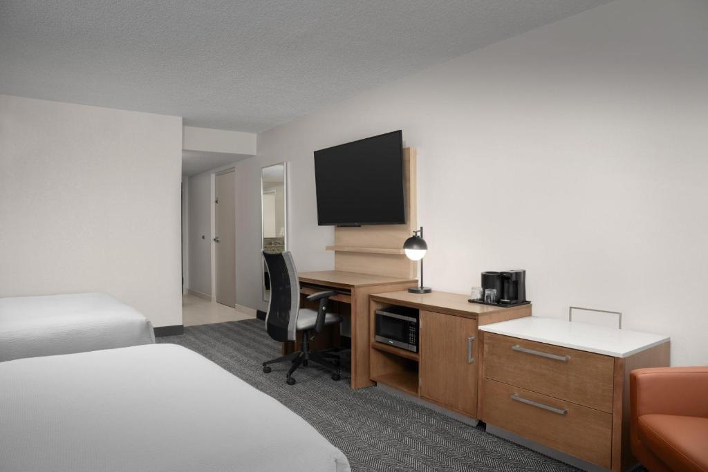 Courtyard by Marriott Orlando East/UCF Area, Orlando (updated prices 2025)