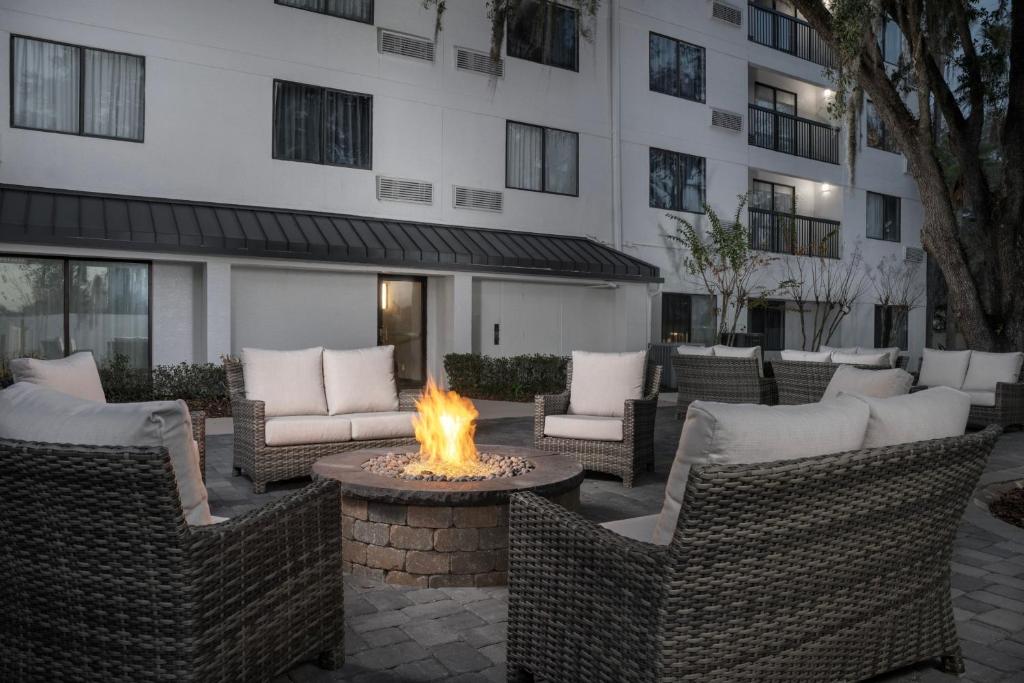 Courtyard by Marriott Orlando East/UCF Area, Orlando (updated prices 2025)