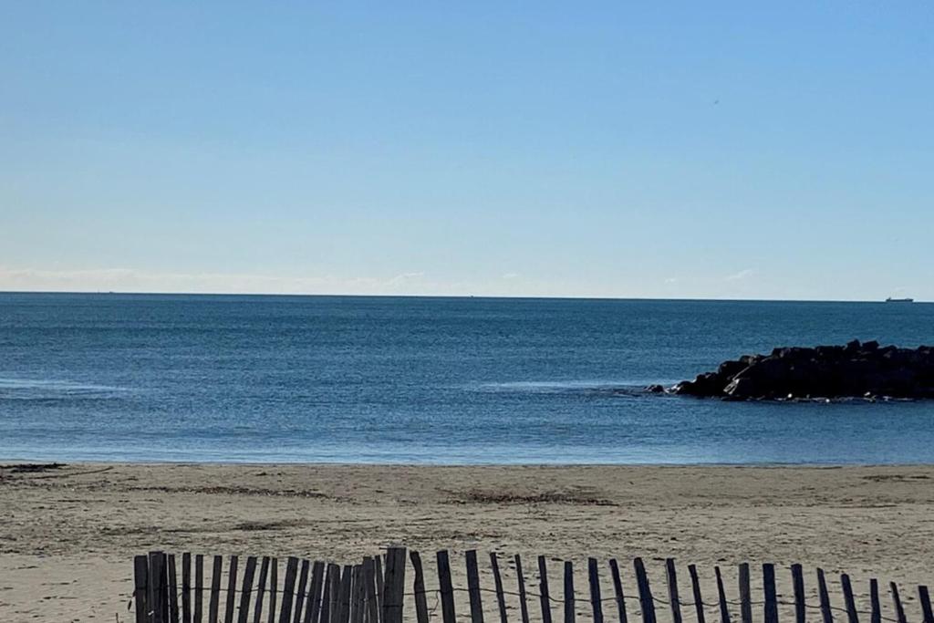 A stone's throw from the sea!, Frontignan – Updated 2024 Prices