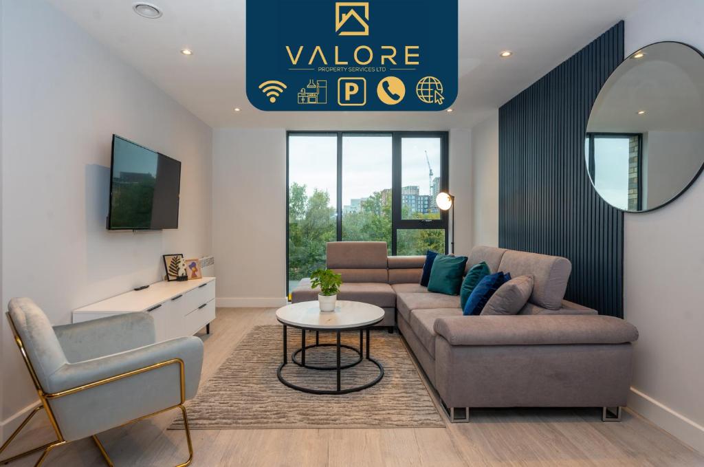 Cosy 3 Bed by Old Trafford By Valore Property Services, Manchester (updated prices 2025)