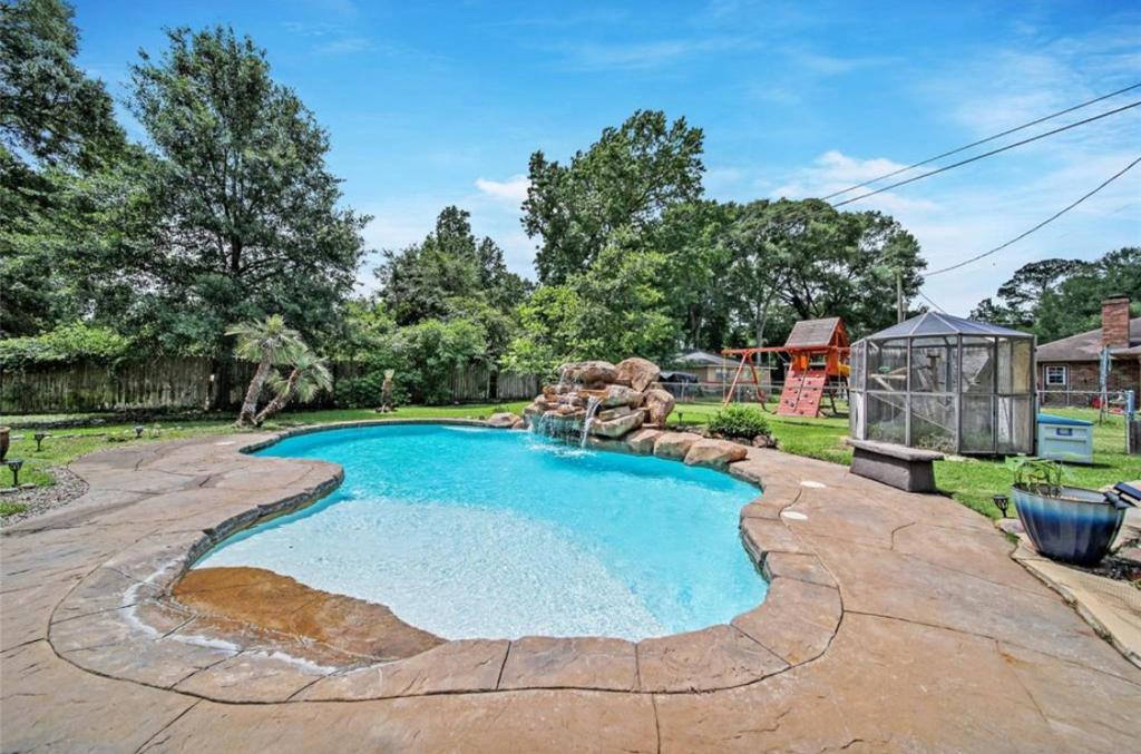 Luxury/Amazing Woodlands/Spring Oasis, Spring (updated prices 2025)