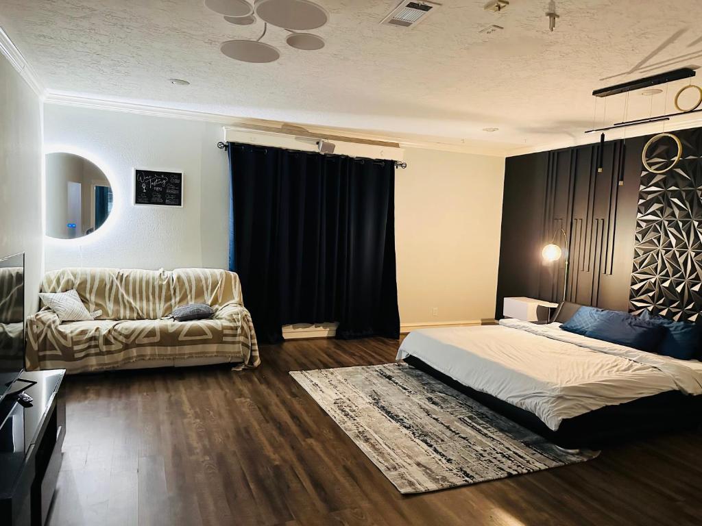 Luxury/Amazing Woodlands/Spring Oasis, Spring (updated prices 2025)