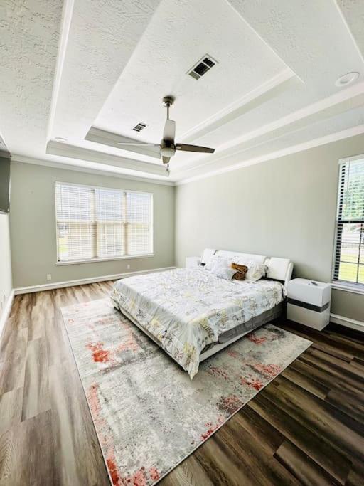 Luxury/Amazing Woodlands/Spring Oasis, Spring (updated prices 2025)