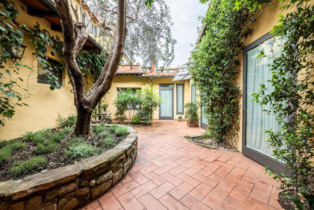 Cortile Santa Monaca, Florence (updated prices 2026)