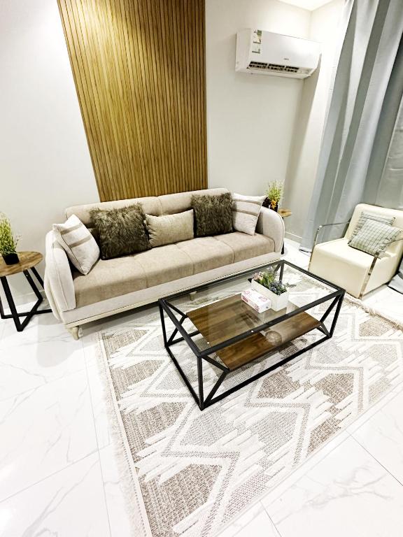 2c شقة جميلة بمدخل خاص وحديقة خارجية, Riad (precios actualizados 2024)