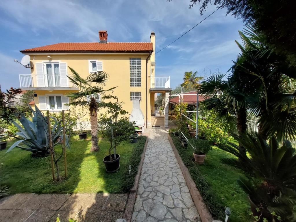 Apartments Maletić, Malinska (updated prices 2025)