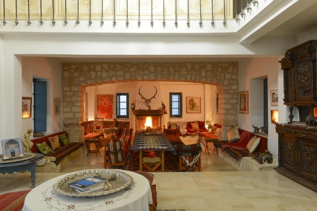 Dar Chennoufi, El Kef – Updated 2024 Prices