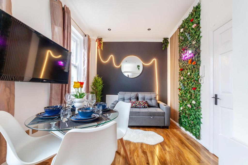 Praed, London (updated prices 2026)