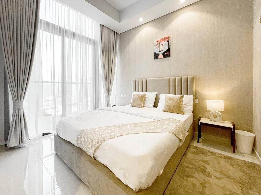 Two Bedroom Apartment in Aykon Tower Sheikh Zayed Road Dubai - Ezytrac Vacation Homes, Dubai ...