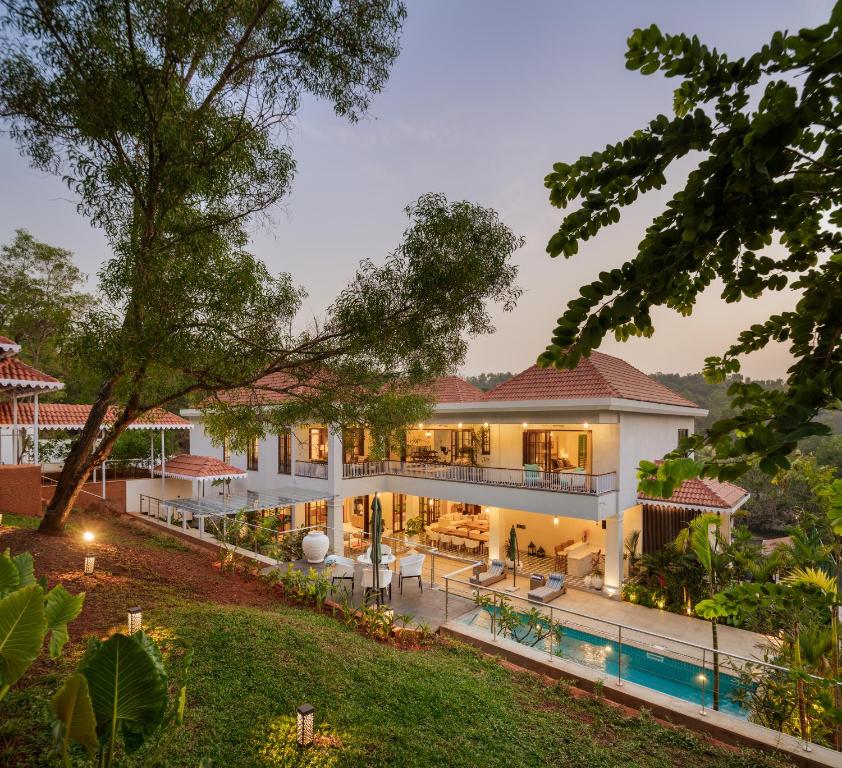 Melhor stays Villas - UL- C2 7BHK villa with private pool, Assagao ...