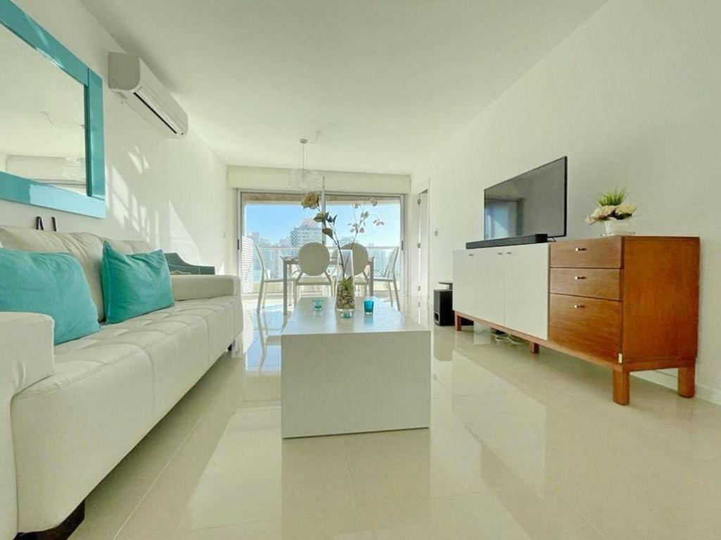 Icon Brava 703, Punta del Este (updated prices 2025)