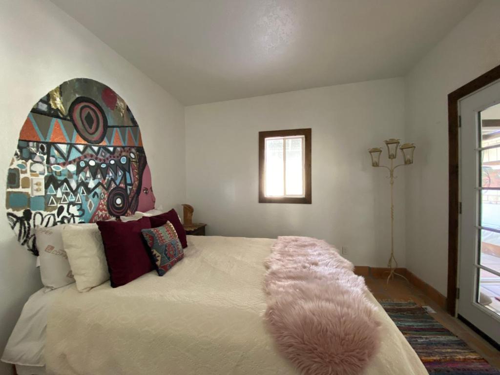 The Seven Chakras; Pool, Stargazing Deck & Spa, Joshua Tree (updated ...