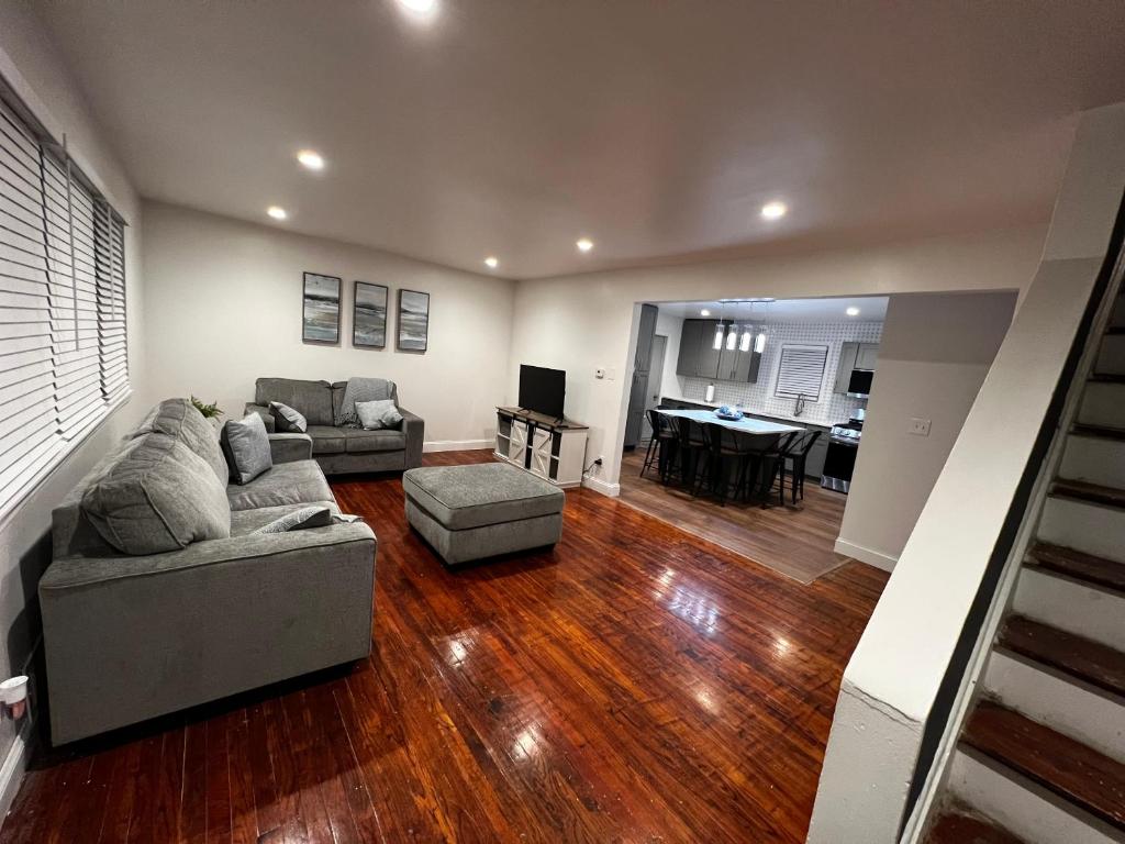 Spacious 3 BR Ewing Home -Quiet, Trenton (updated prices 2026)
