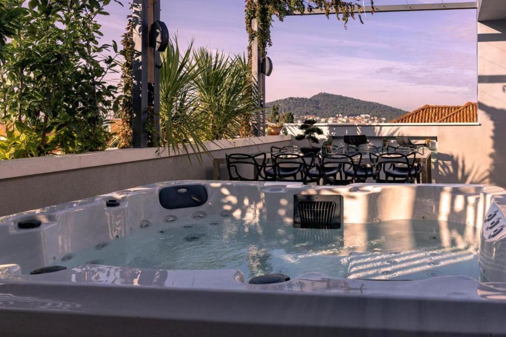 Roof 69 Luxury Penthouse, Split (updated prices 2026)