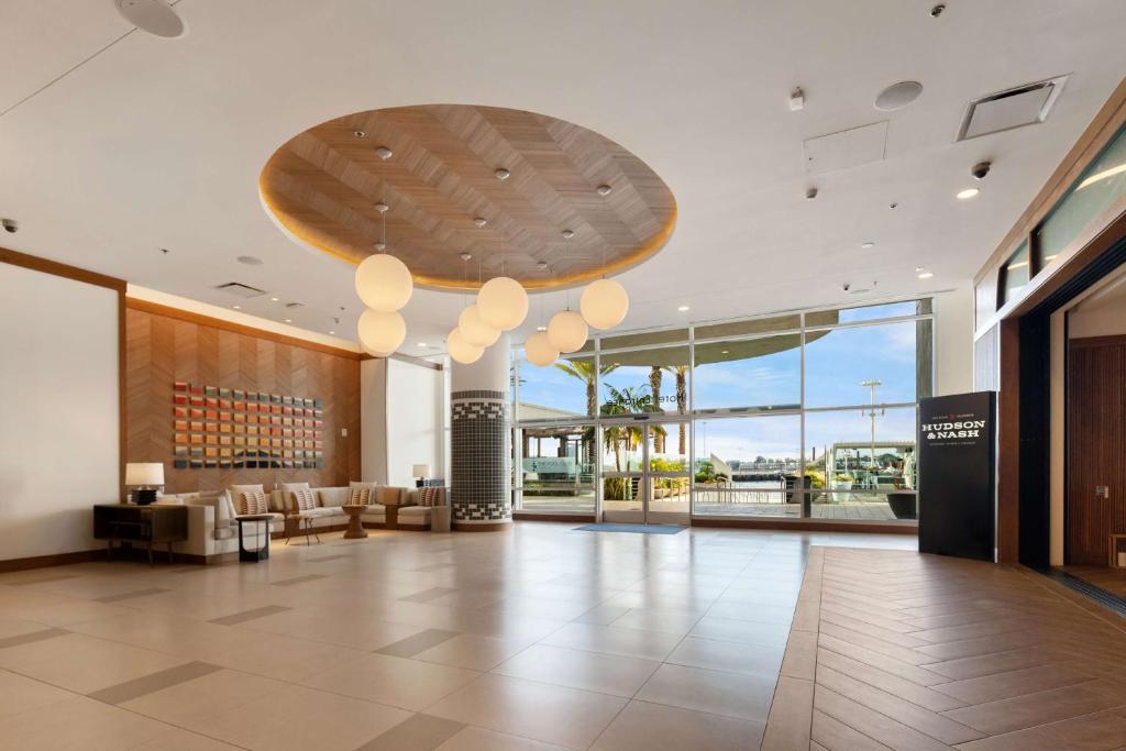 Hilton San Diego Bayfront, San Diego (updated prices 2025)